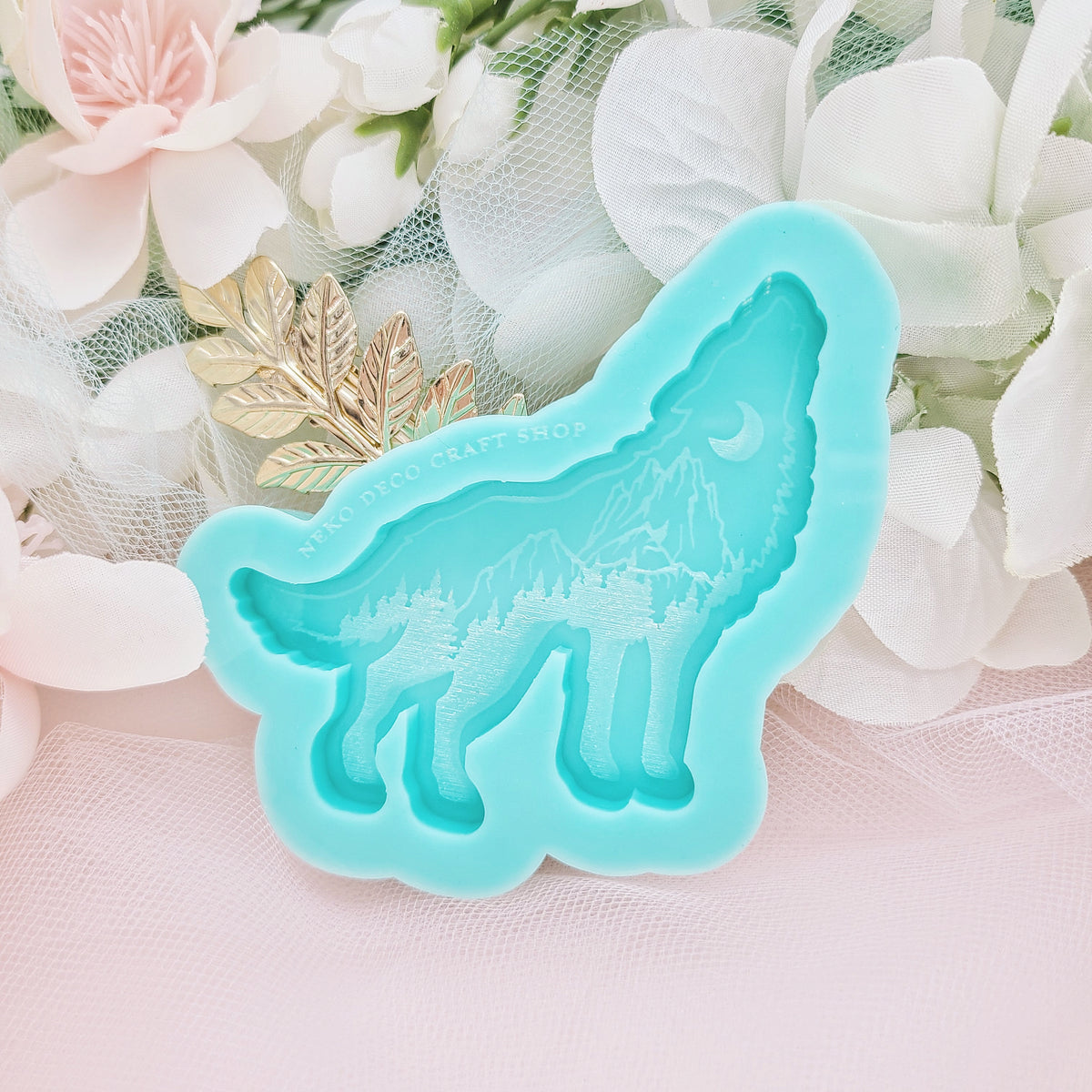 (B-GRADE) Winter Wolf Silicone Mold – Neko Deco Craft Shop